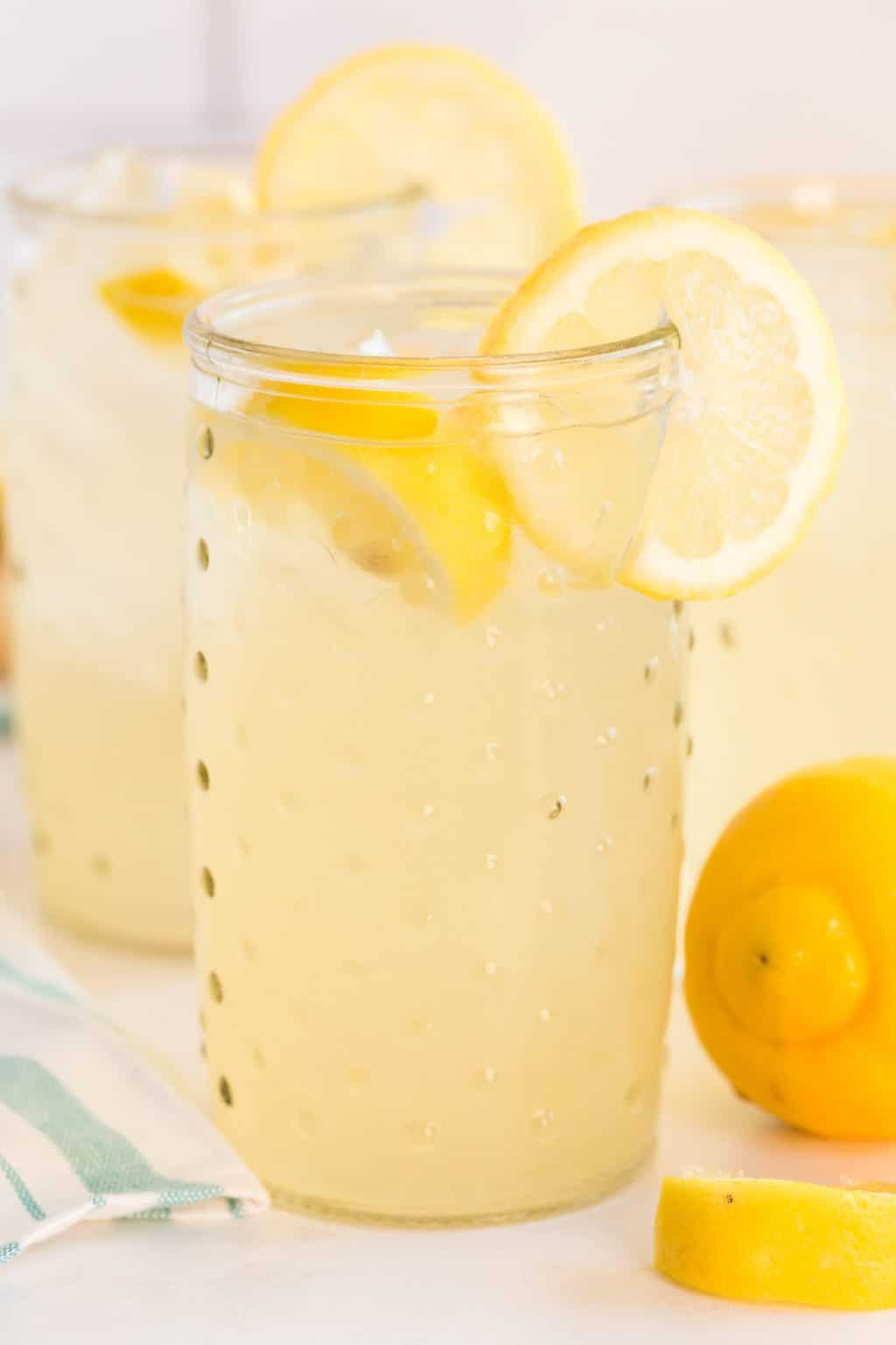 Homemade Lemonade - Made To Be A Momma