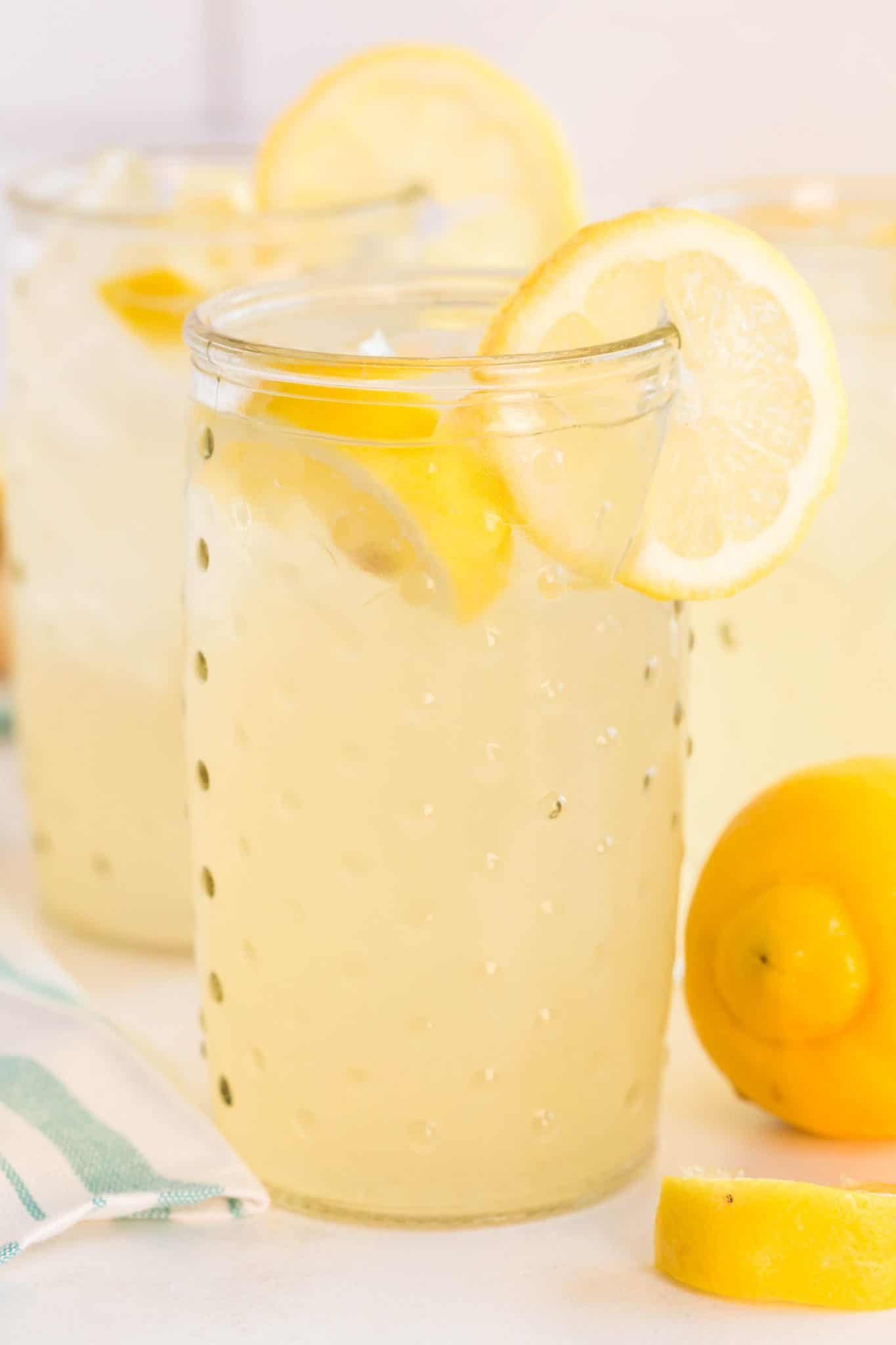 Homemade Lemonade - Made To Be A Momma