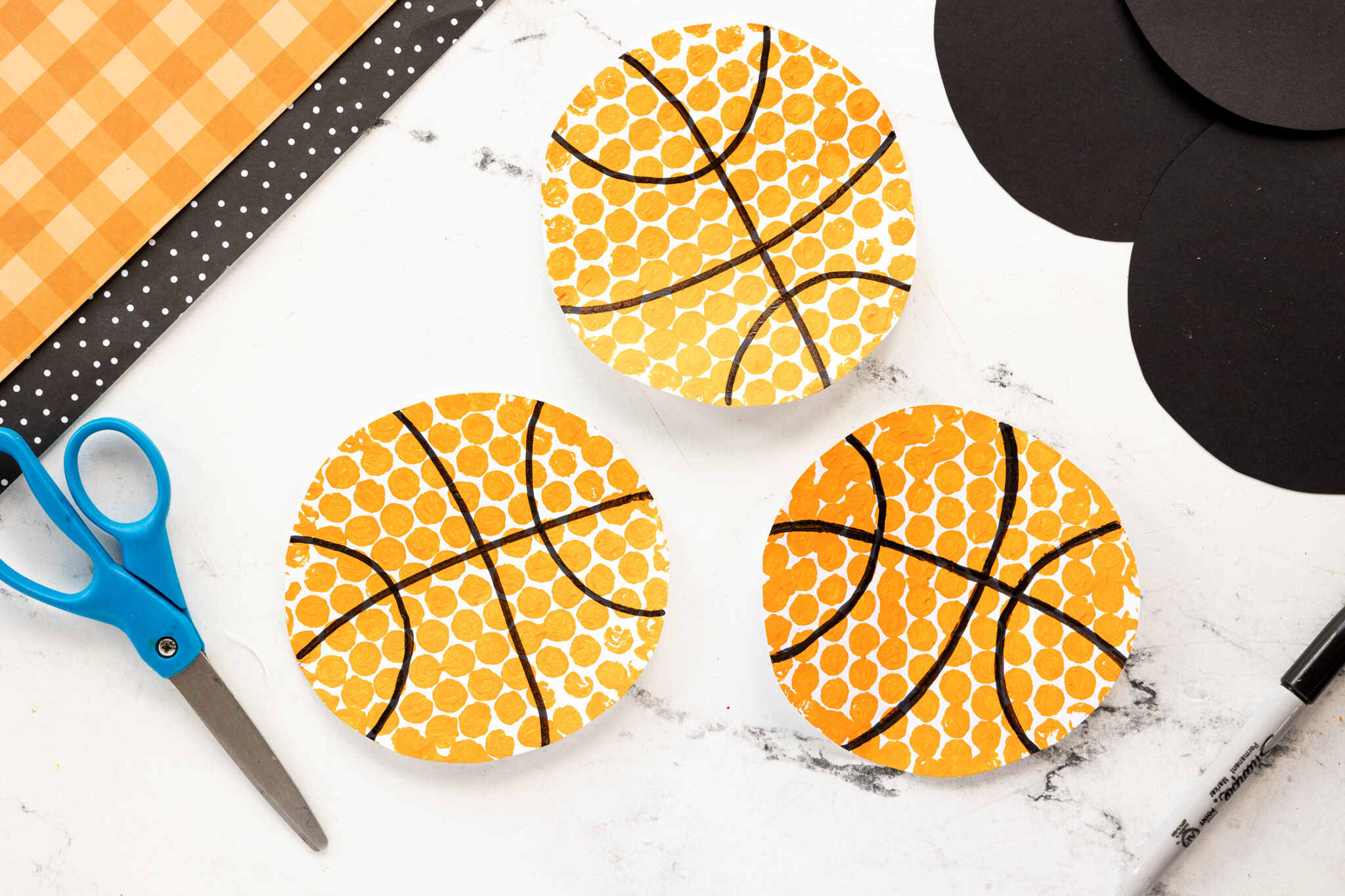 Bubble Wrap Basketball Craft - Made To Be A Momma